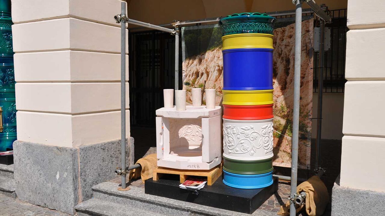 Some photos of the 2023 Castellamonte Ceramics Exhibition · La ...