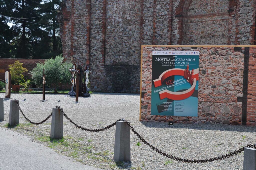 Some photos of the 2023 Castellamonte Ceramics Exhibition · La ...