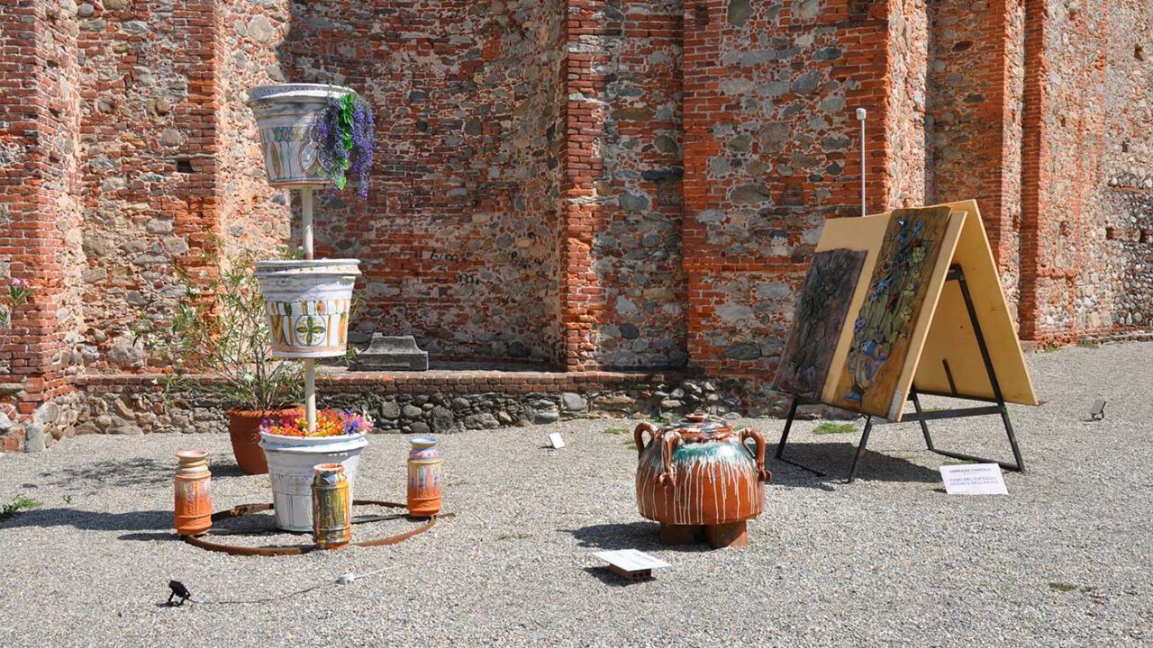 Some photos of the 2023 Castellamonte Ceramics Exhibition · La ...